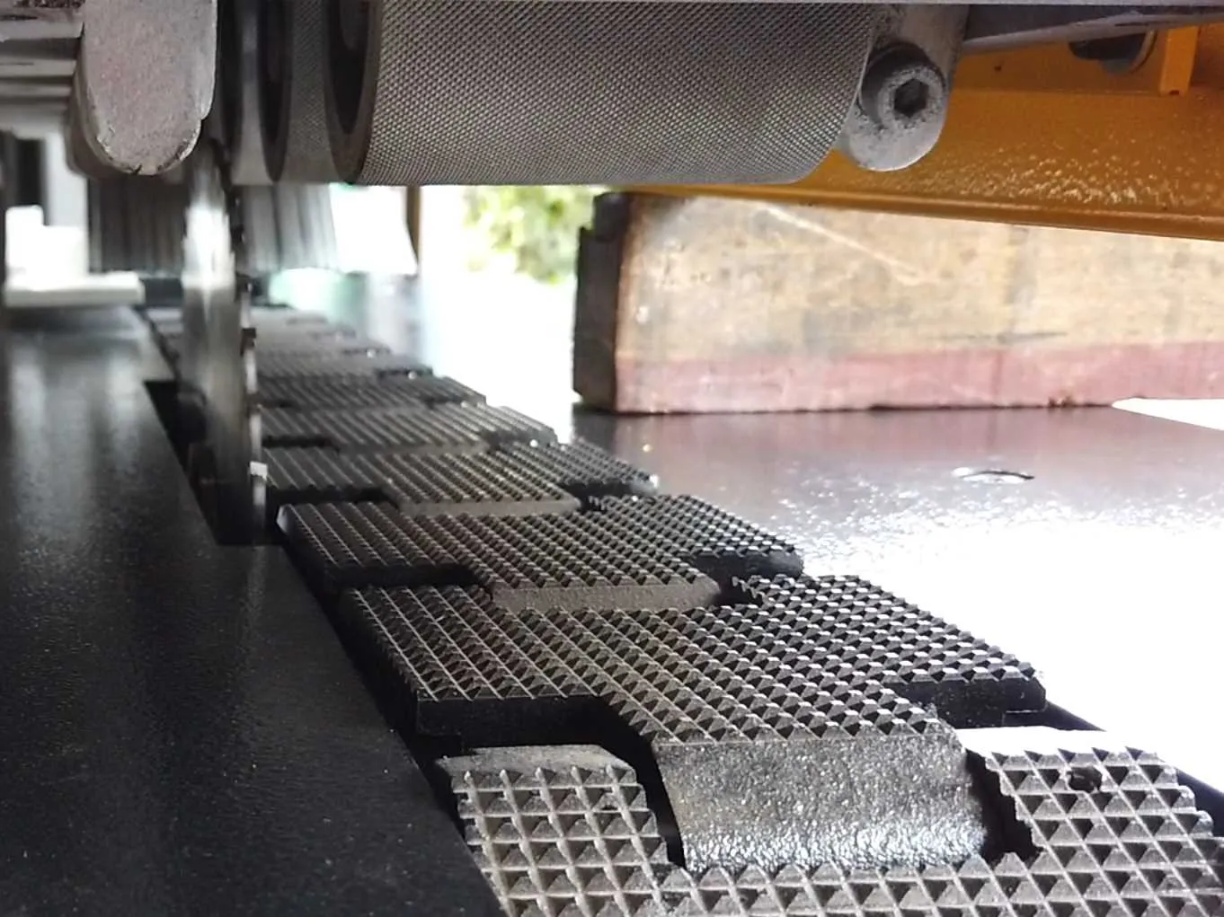 Compact: Look at Pressure Rollers - Learn more with Xtra Sharp